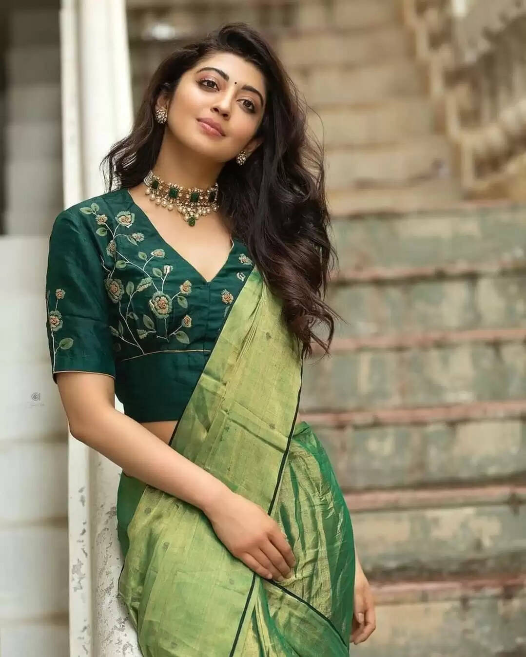 actress pranitha latest beauty photos viral