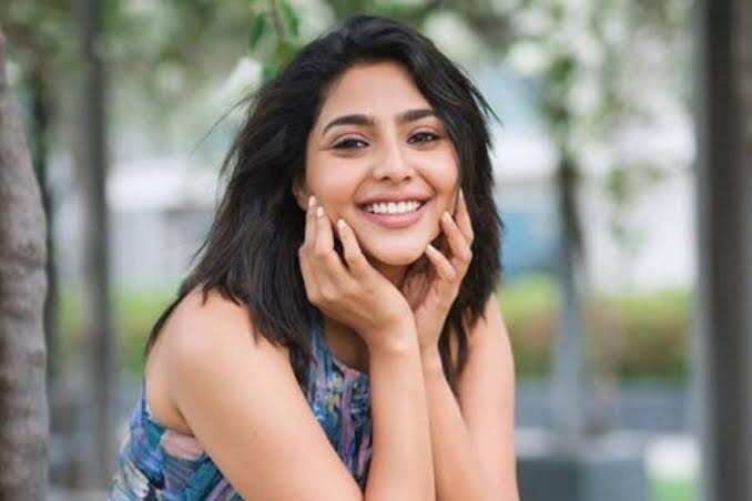 Aishwarya Lekshmi explain with arjun das love romours